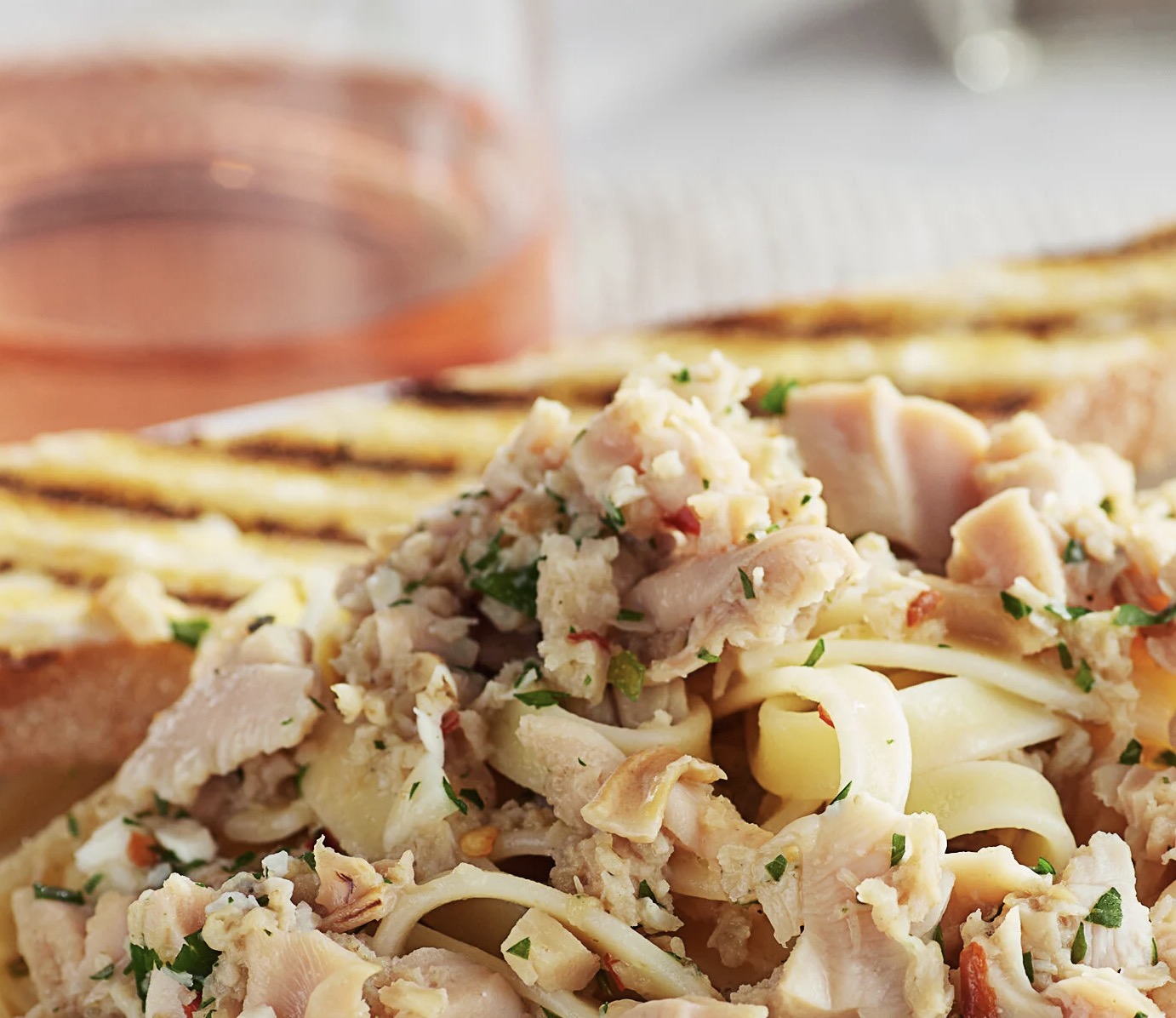 Snow's Chopped Ocean Clams | Mina Foods